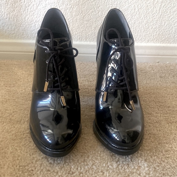 Guess | Shoes | Brand New Black Guess Mary Jane Platform Bootie | Poshmark
